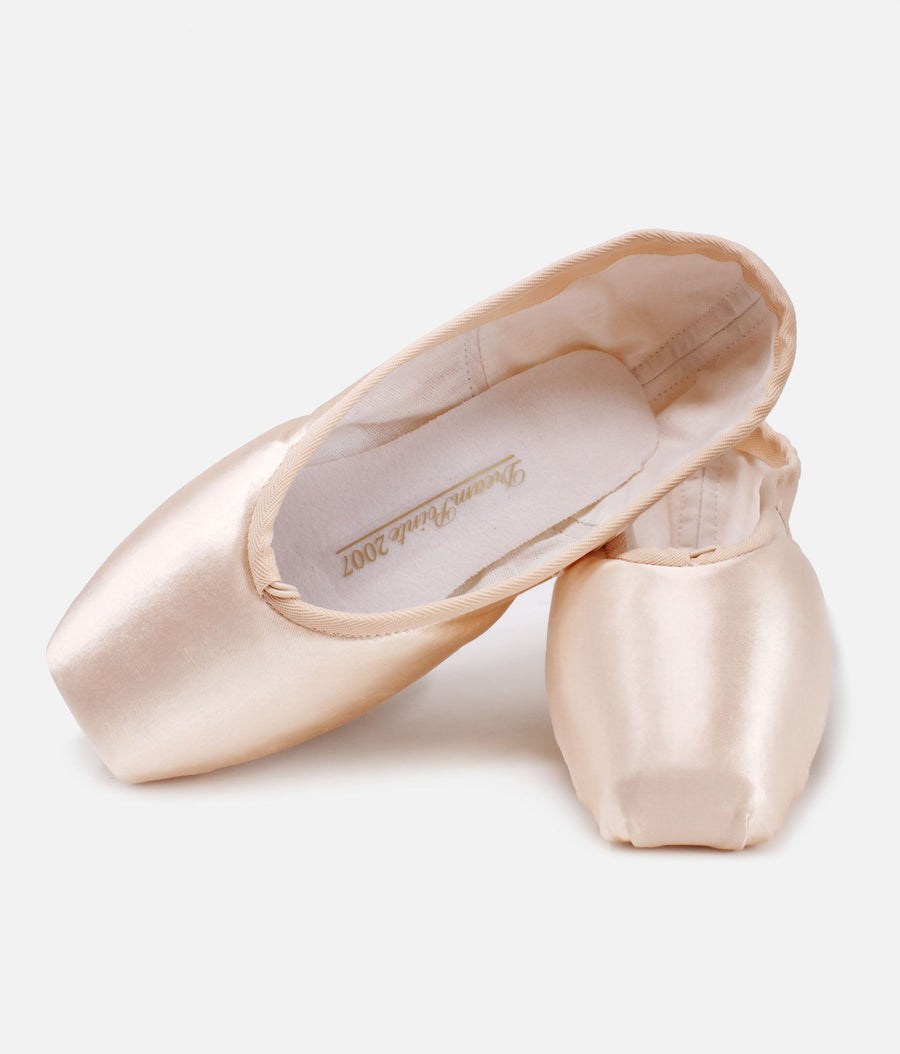 Pointe Shoes | Shop Ballet Pointe Shoes - Dance World – Dance World Europe